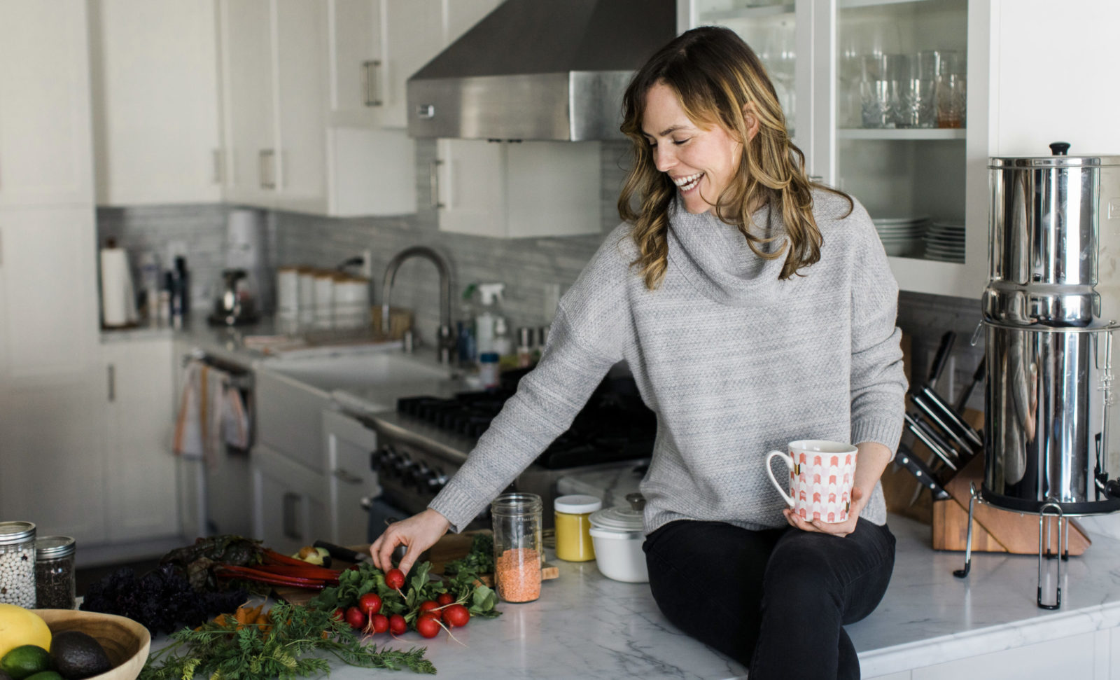 My story + why I believe in food as medicine - lizzie-nelson.com